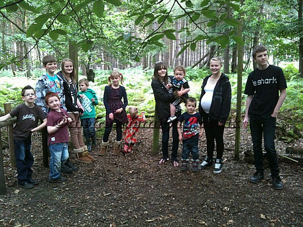 16kidsandcounting The Freer family | Pinkoddy's Blog