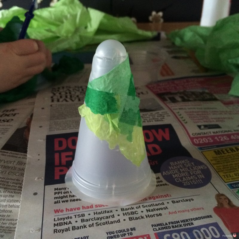 Christmas Tree Decoration from Recycled Materials | Pinkoddy's Blog