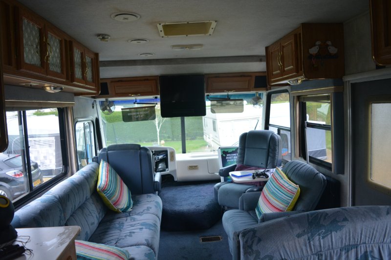 Ben10 Rust Bucket Nights Stay | Pinkoddy's Blog