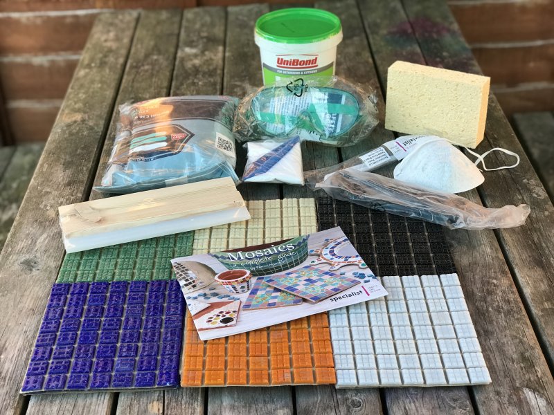 First time tiling with Mosaics Craft | Pinkoddy's Blog